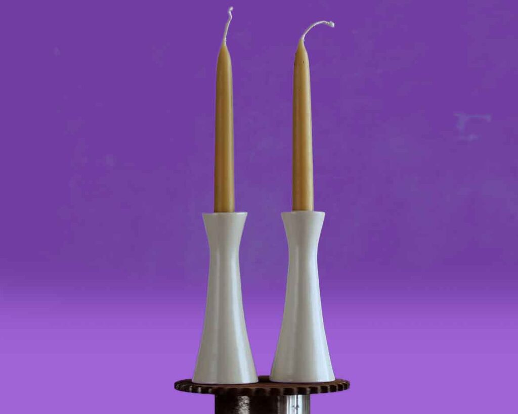 Guide to Shabbat Candles: Lighting Times, Prayers and Blessings - JewBelong